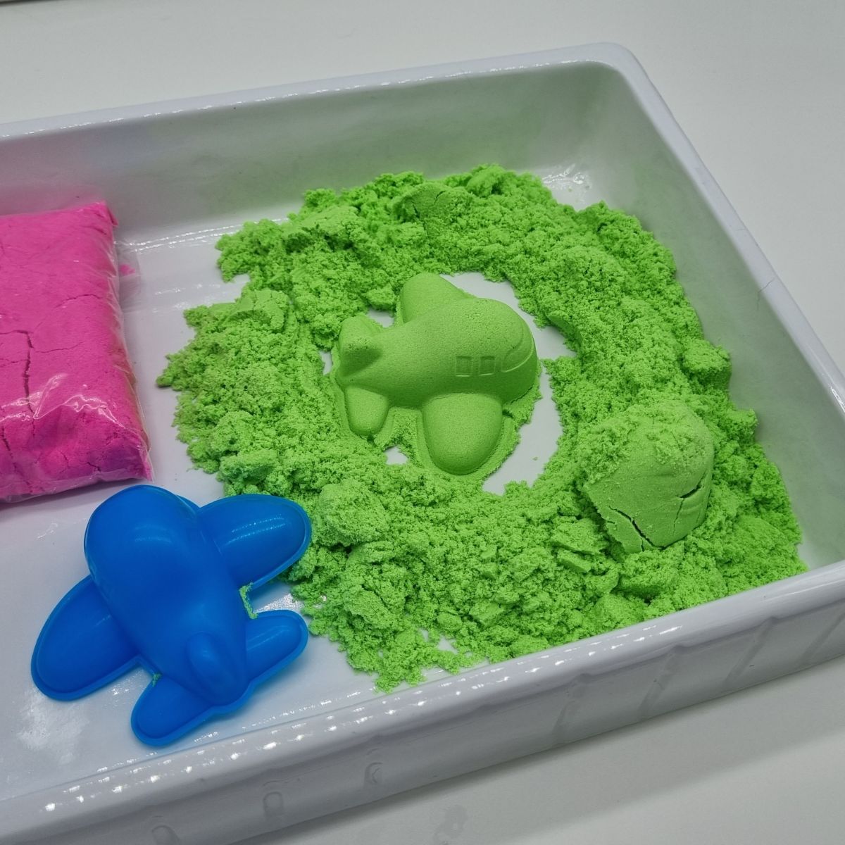 Motion Sand® Moldable Space Sand w 6 Molds & Tools (1200g Kit) | Deals ...